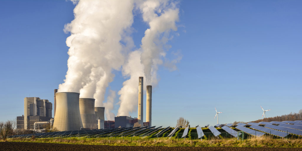 Alrededor del 42 % de las centrales térmicas activas en todo el mundo ...