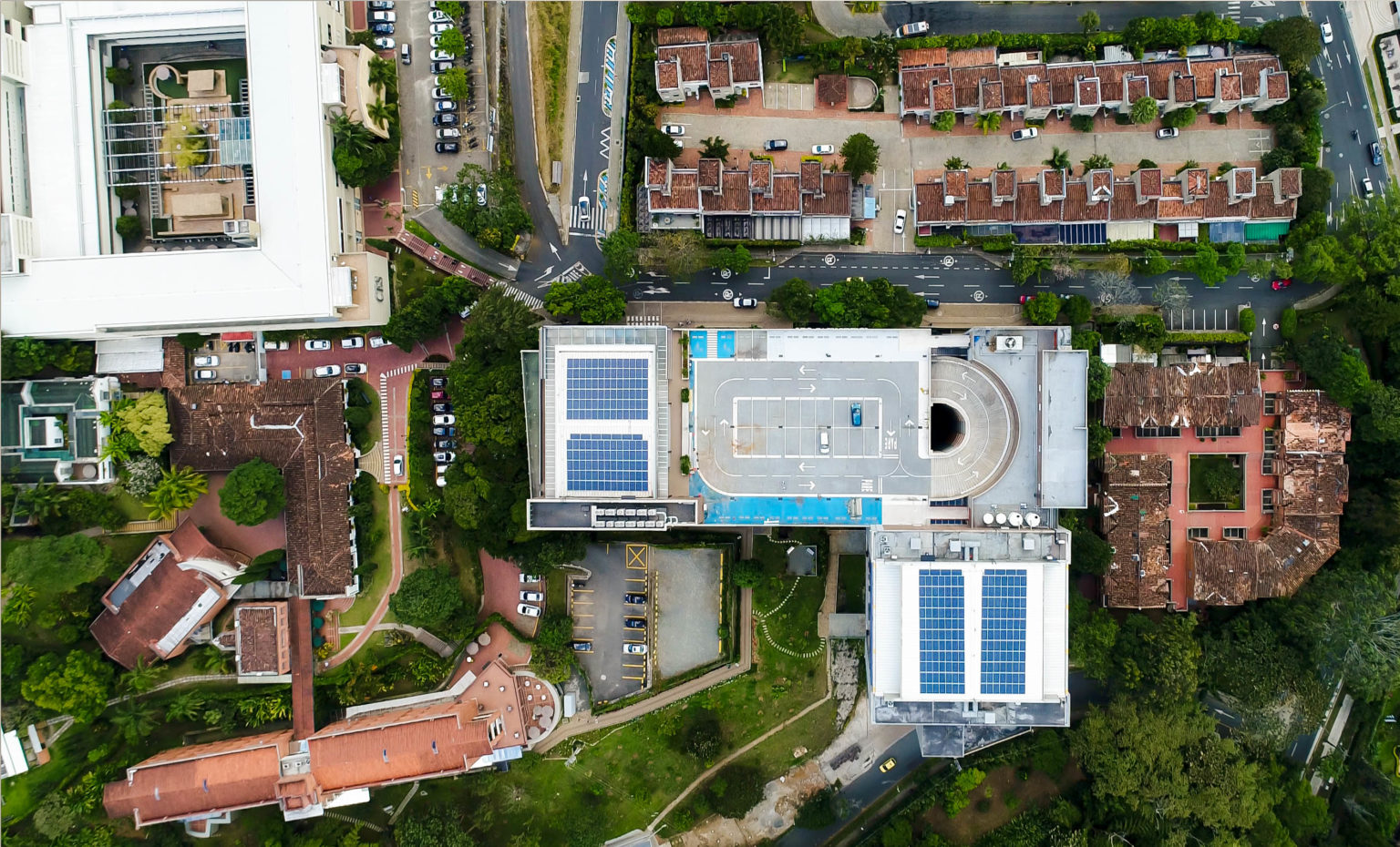 Autoconsumo fotovoltaico para dos sedes de la Universidad CES, en ...