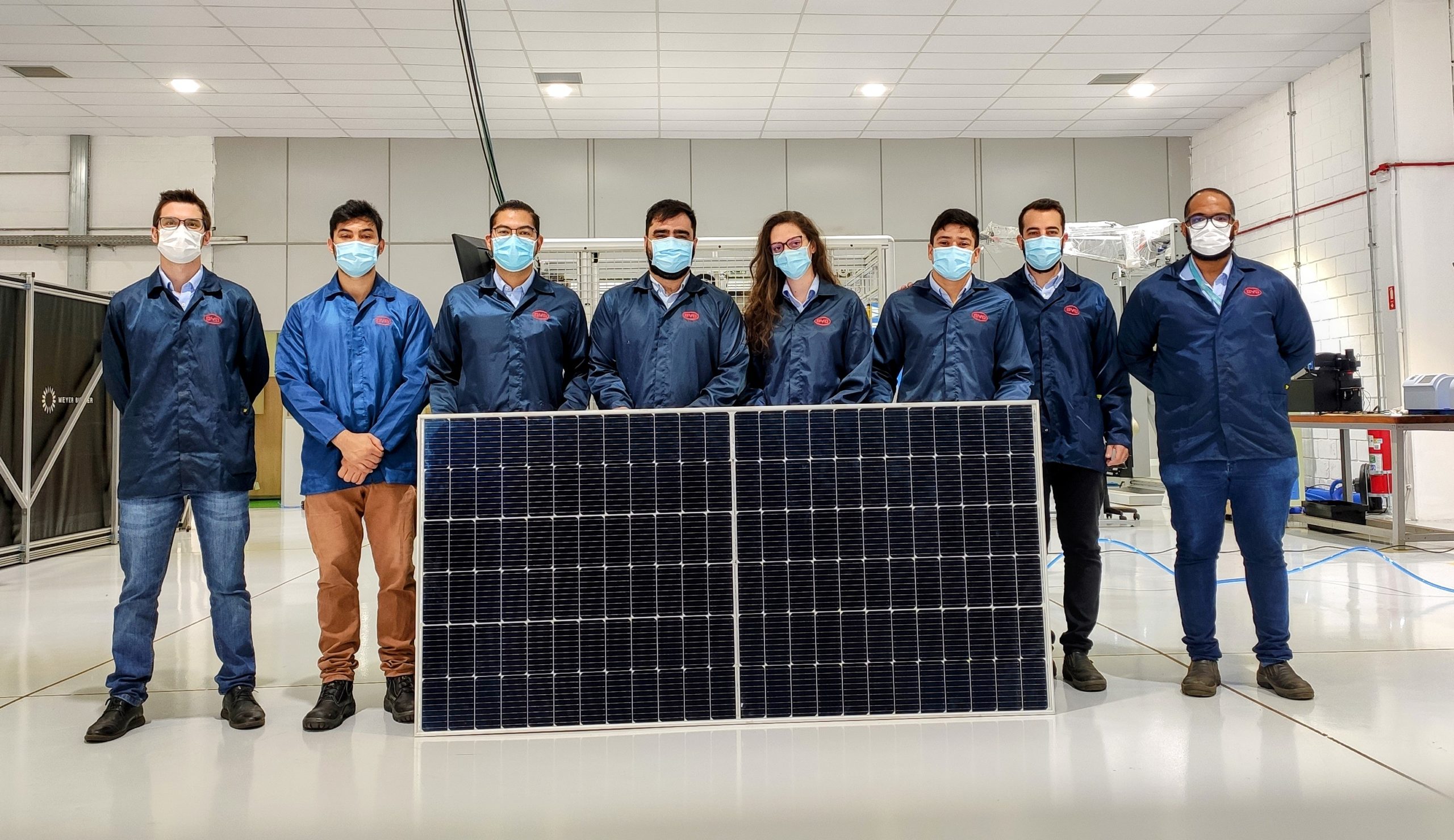 BYD testa com sucesso o módulo fotovoltaico de maior potência ...