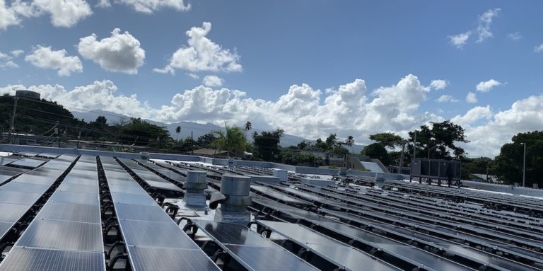 Puerto Rico supera 1 200 MW solares en techos: más del 10 % del consumo ...