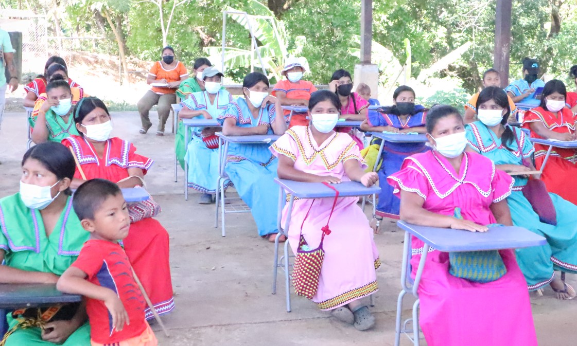 En Panamá, capacitan a mujeres de la comarca Ngäbe Buglé para instalar ...