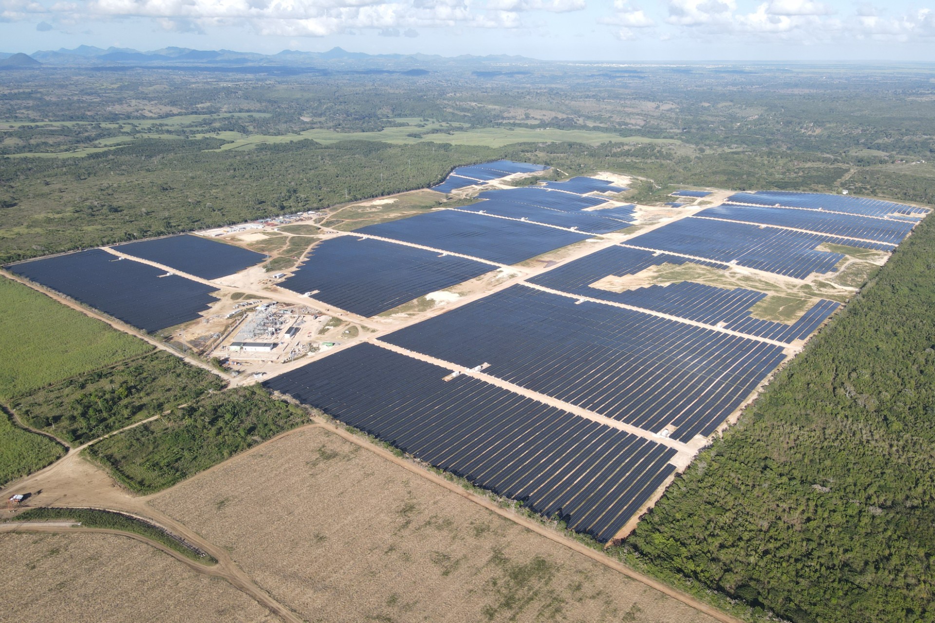 Inauguran en República Dominicana Cotoperí Solar, de 162,6MWp, el mayor complejo solar de ...