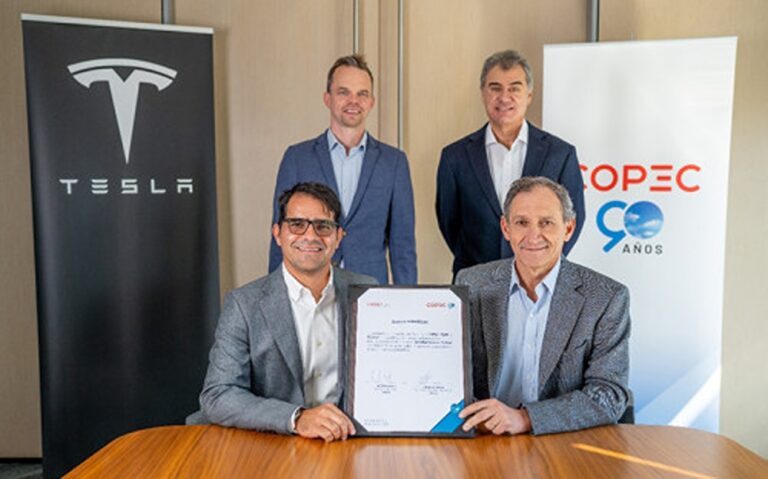 La chilena Copec Flux y Tesla sellan alianza para instalar ...